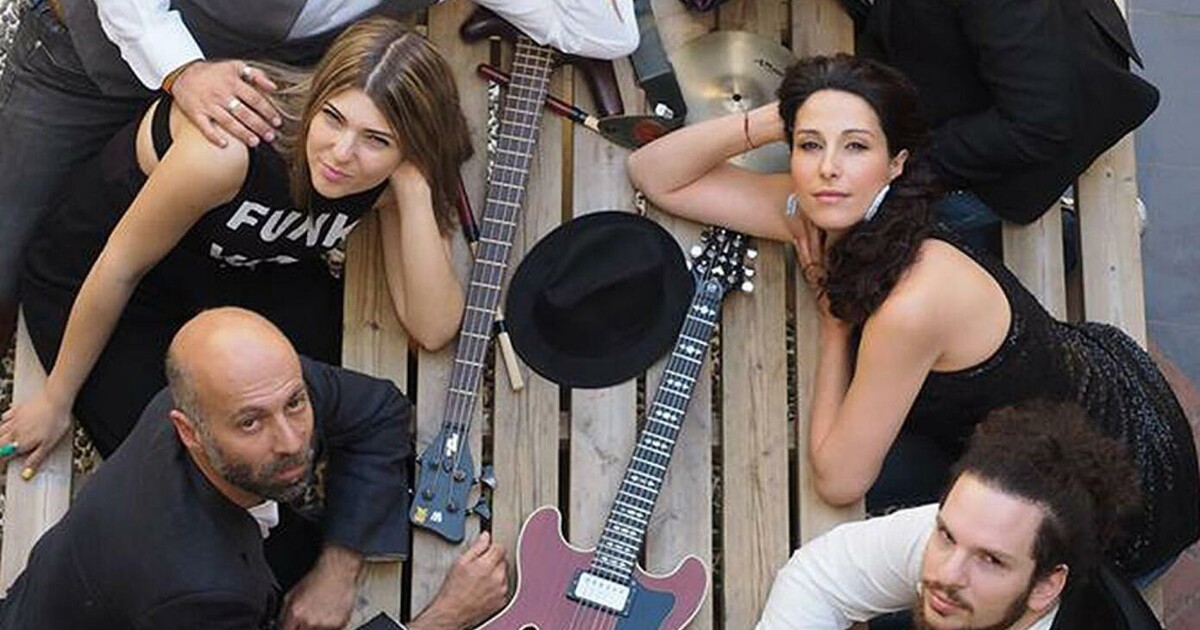 Da Band | LiFO