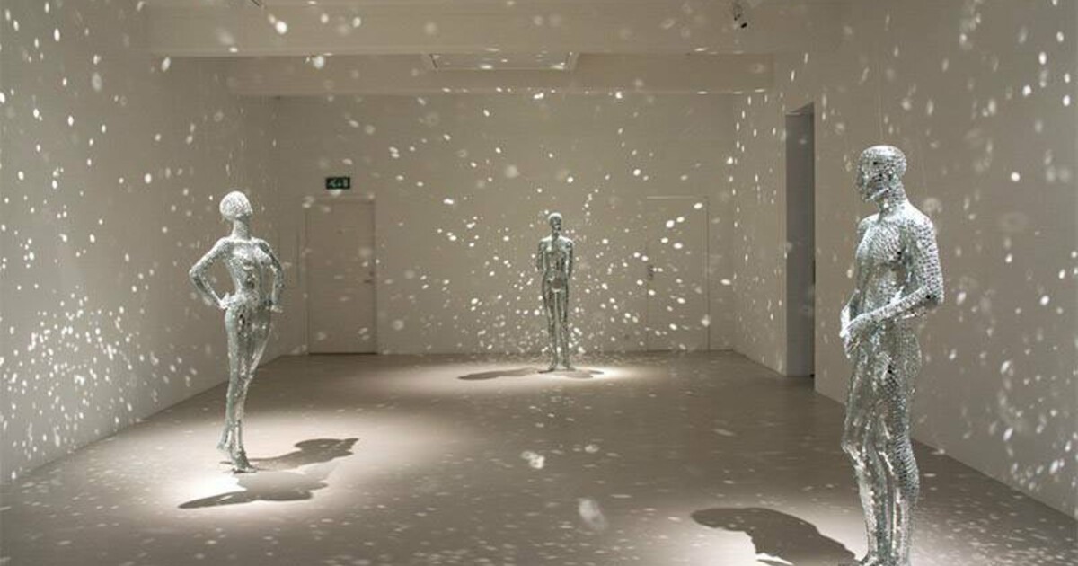 Χοροστάσιο Reflectin' | LiFO