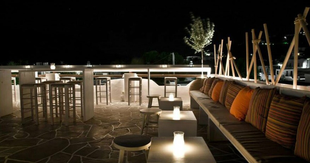 Το Gad Bar Sifnos γιορτάζει τα πέντε του χρόνια! | LiFO