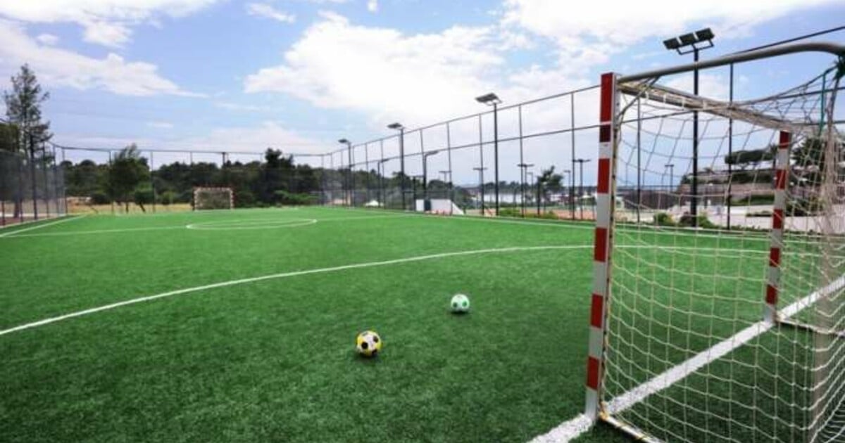 Εργασίες αναβάθμισης σε εννέα γήπεδα ποδοσφαίρου 5Χ5 της Αθήνας | LiFO