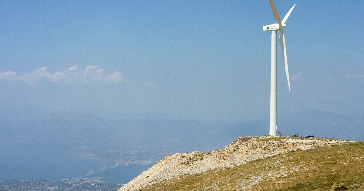 Κατασκευάζονται 10 νέα αιολικά πάρκα σε Κρήτη, Εύβοια και νησιά του ...
