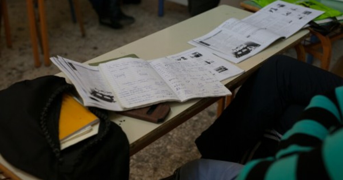 Αρχίζουν τα μαθήματα στο Κυριακάτικο Σχολείο Μεταναστών | LiFO