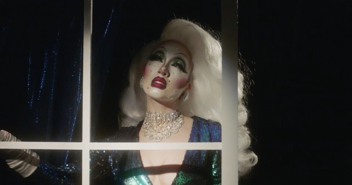 Victoria Sin: Το πορτρέτο μιας μαχητικής drag queen | LiFO