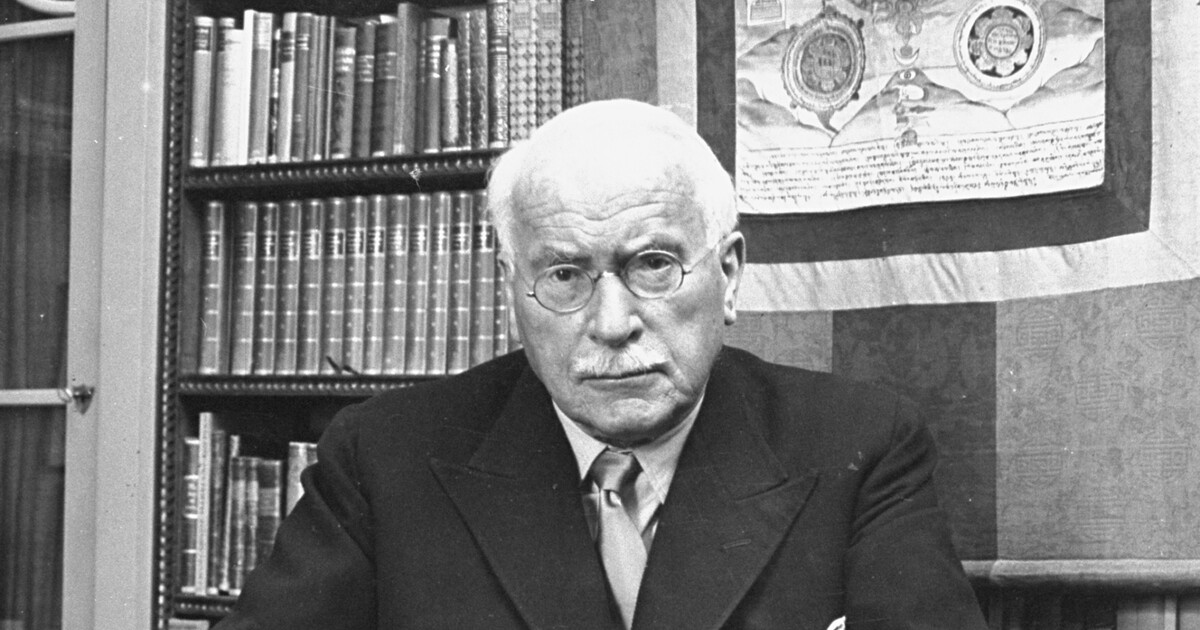15 αποφθέγματα του Καρλ Γιουνγκ, τροφή για σκέψη ή για παρηγοριά | LiFO