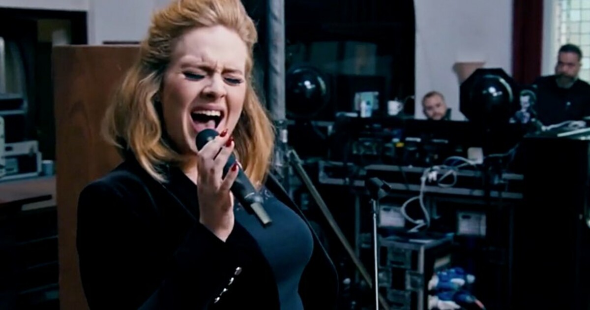 Άλλο ένα καινούργιο τραγούδι από την Adele | LiFO