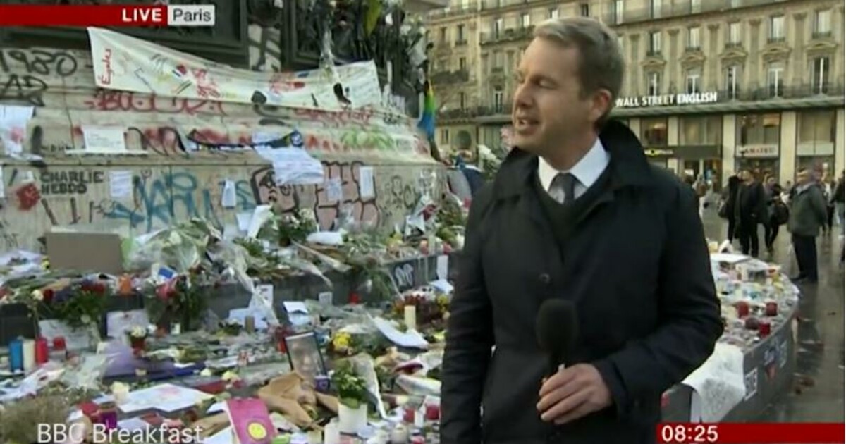 Ρεπόρτερ του BBC δεν αντέχει τη συγκινησιακή φόρτιση στο Παρίσι | LiFO