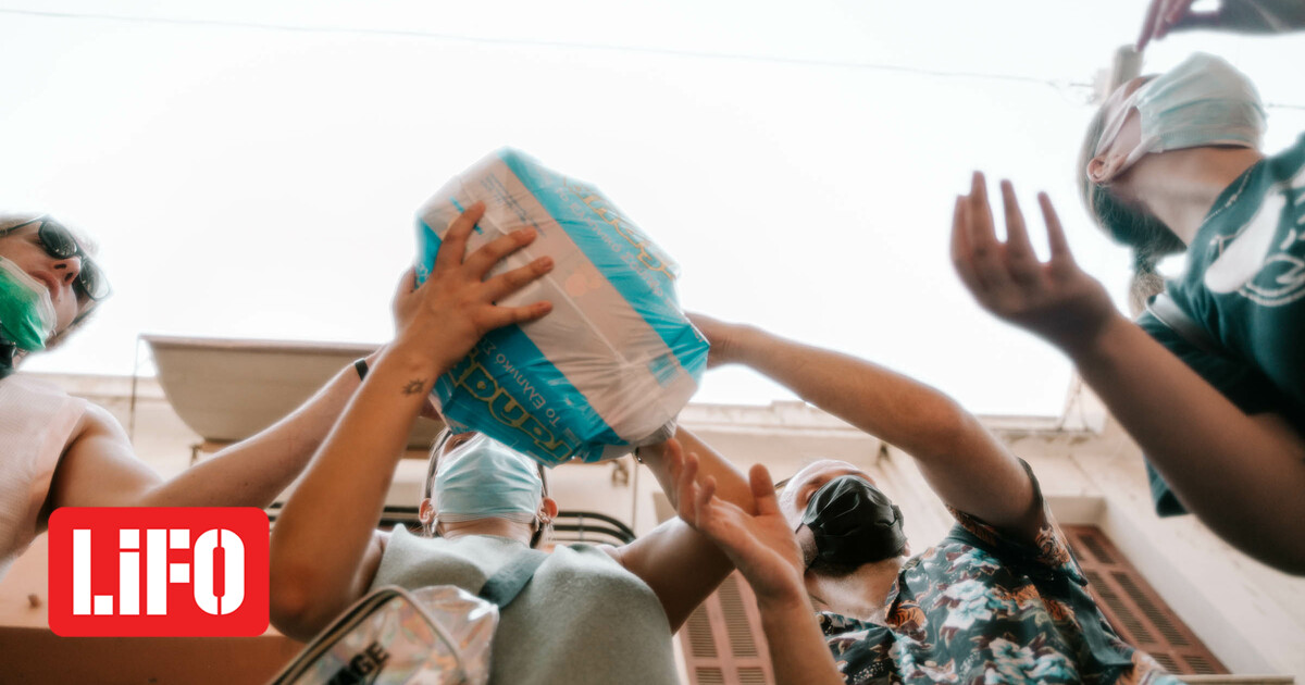 Humanity Greece: Αλυσίδα Αγάπης στο κέντρο της Αθήνας για όλους τους ...