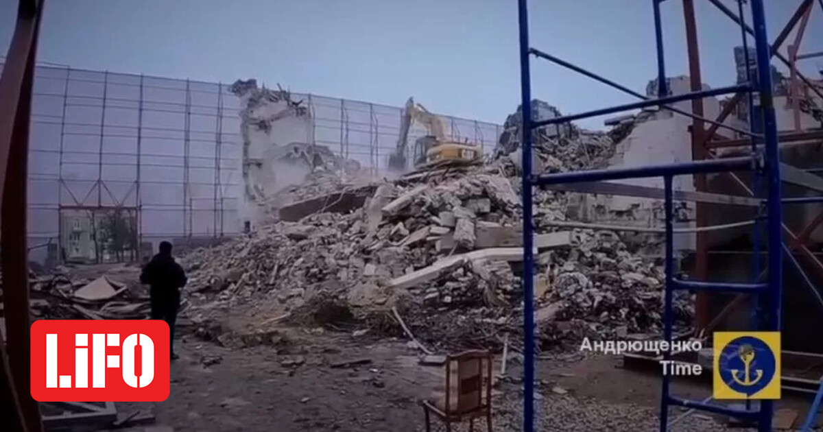 Οι Ρώσοι γκρεμίζουν ό,τι απέμεινε απ' το ιστορικό θέατρο της ...