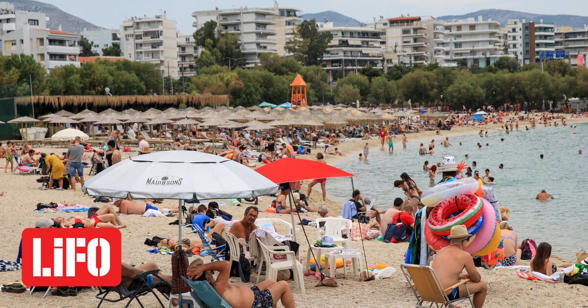 Γέμισαν οι παραλίες της Αττικής, λίγο πριν την καλοκαιρινή μπόρα | LiFO