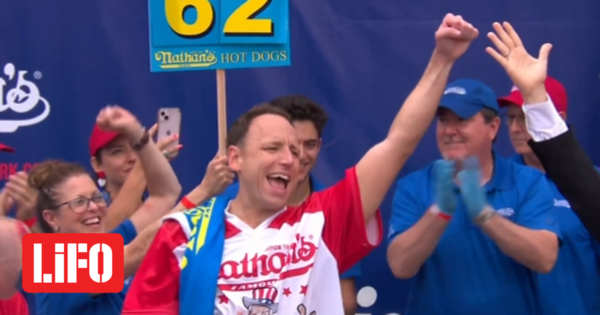Έφαγε 62 χοτ ντογκ σε 10 λεπτά και κέρδισε για 16η φορά τον τίτλο | LiFO