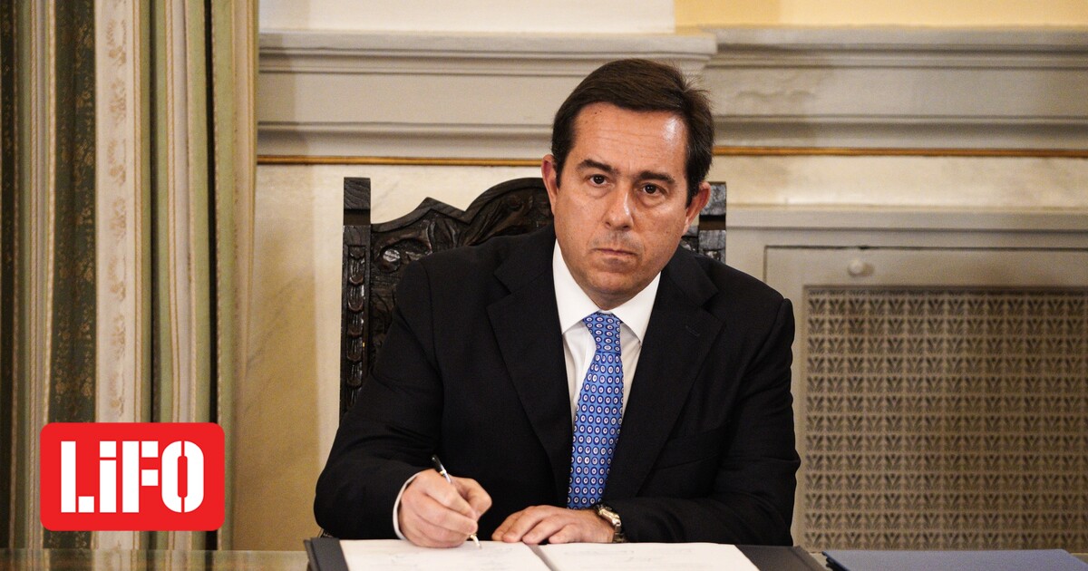 Η πρώτη δημόσια κίνηση Μηταράκη, μετά την παραίτηση | LiFO