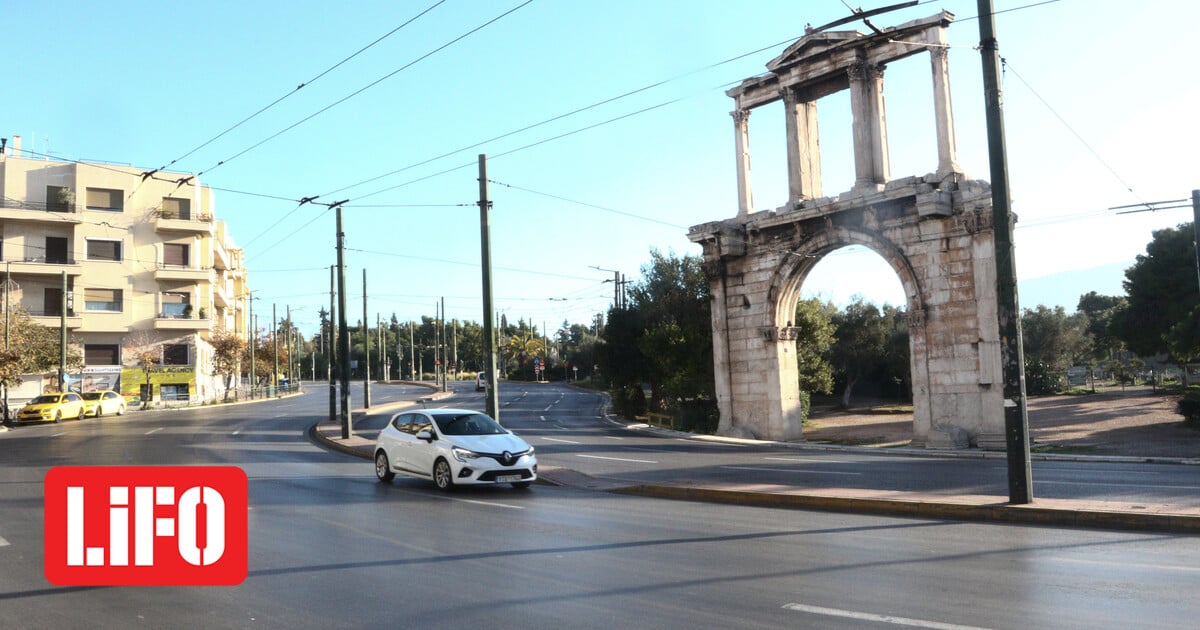 Άδεια η Αθήνα ανήμερα Χριστουγέννων | LiFO