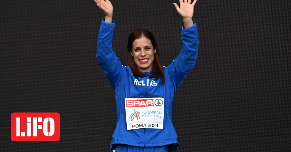 Η απονομή του αργυρού μεταλλίου στην Κατερίνα Στεφανίδη | LiFO