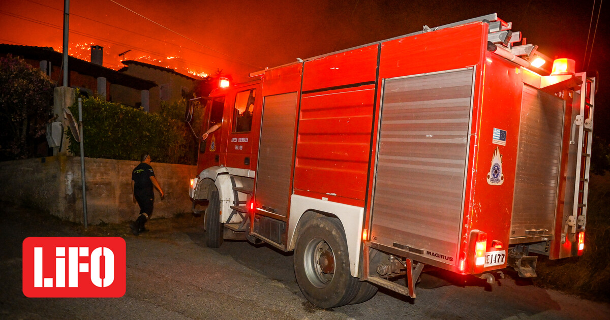 Φωτιά στην Κερατέα: Καίει κοντά σε σπίτια, ήχησε το 112 | LiFO