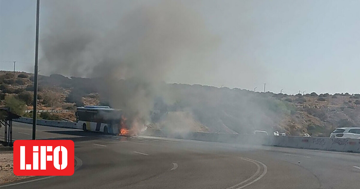 Φωτιά σε λεωφορείο επί της Λεωφόρου Ποσειδώνος στο ύψος της ...