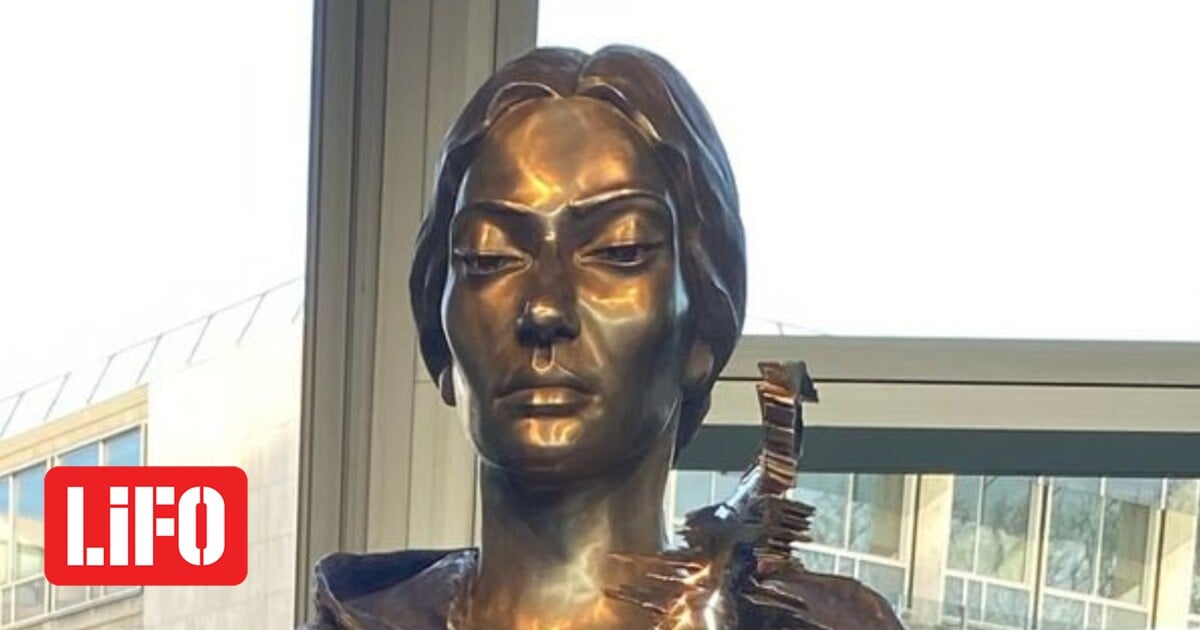 Άγαλμα της Μαρίας Κάλλας που φιλοτέχνησε ο γλύπτης Νίκος Φλώρος, κοσμεί κτίριο της UNESCO | LiFO