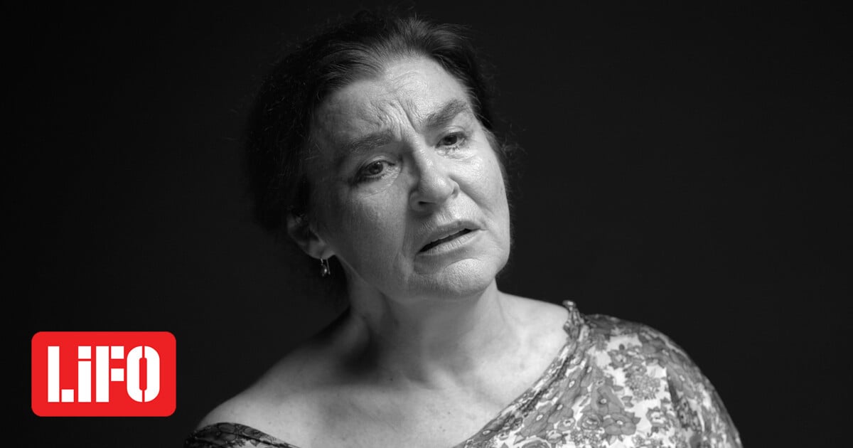 «Ιδού εγώ»: Η Λυδία Κονιόρδου ερμηνεύει το «Ουρανός Κατακόκκινος» της ...