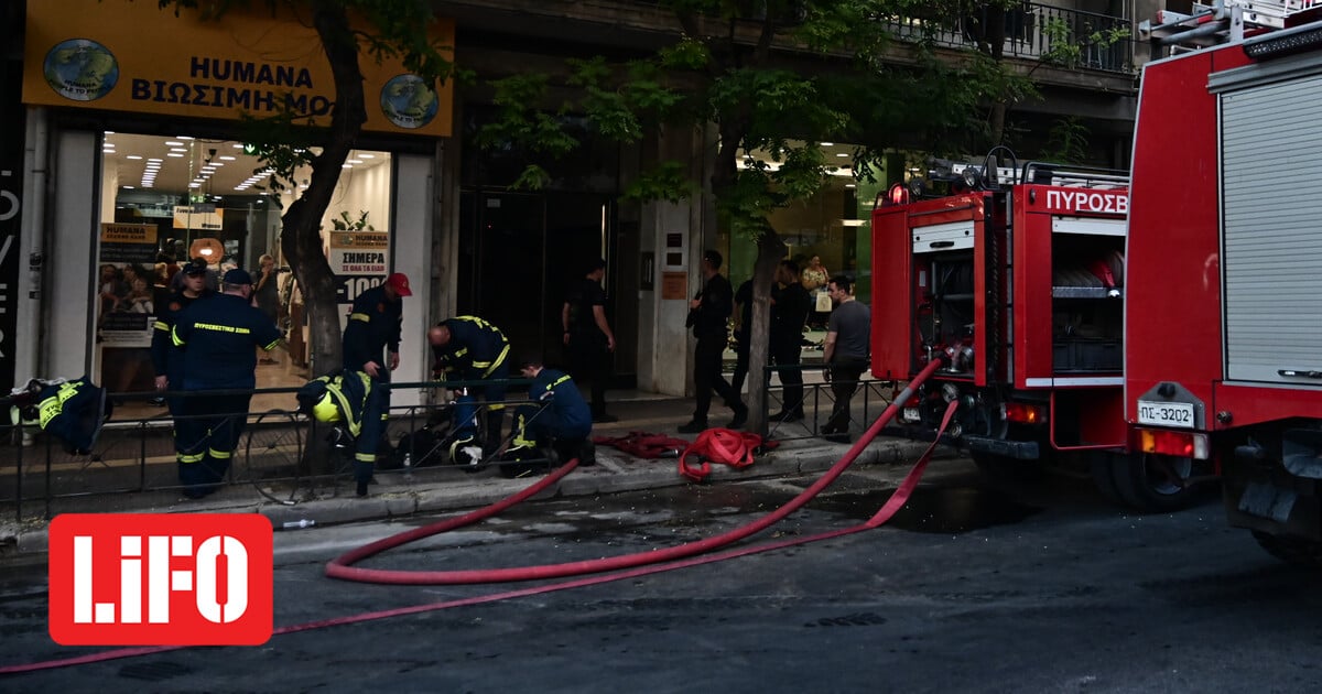 Πέτρος Φιλιππίδης: «Ξαφνικά από το πίσω μέρος του σπιτιού έπιασε φωτιά» περιγράφει ο δικηγόρος ...