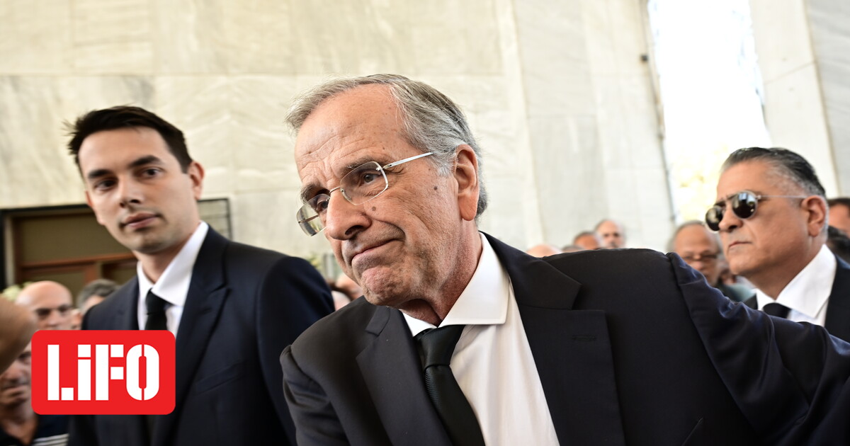Κηδεύτηκε η Λένα Σαμαρά: Στο Α' Νεκροταφείο το τελευταίο αντίο | LiFO