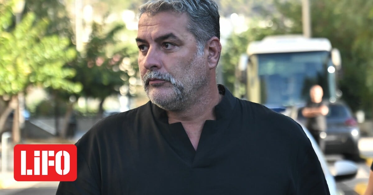 Ο Βασίλης Μπισμπίκης απολογήθηκε με γλυκά στους κατοίκους για το τροχαίο στη Φιλοθέη | LiFO