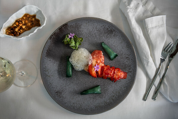 Santoro: Υψηλού επιπέδου μεσογειακή κουζίνα στο πιο προνομιακό μπαλκόνι ...