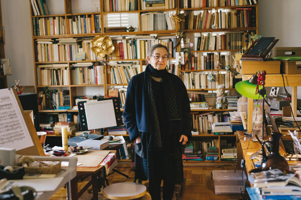 Έλση Σαράτση της «Λέσχης του Δίσκου»: Η γυναίκα που άλλαξε τον τρόπο ...