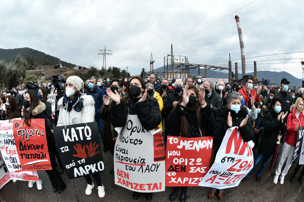 Λαρκο. Η εξαθλιωση της χωρας συνεχιζεται | Παραθυρο στον Κοσμο