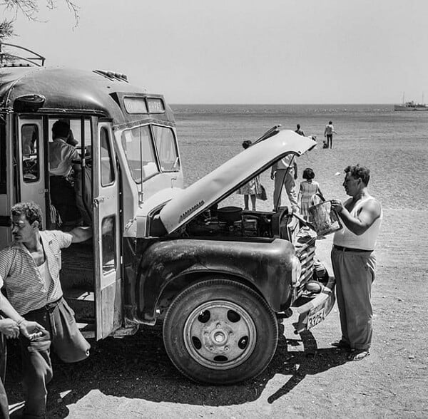 Η νησιωτική Ελλάδα του '50 μέσα από τον φακό του Robert McCabe | LiFO