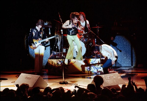 Οι Stones το '72: Μια ξέφρενη χρονιά σε εικόνες του περιοδικού Life | LiFO