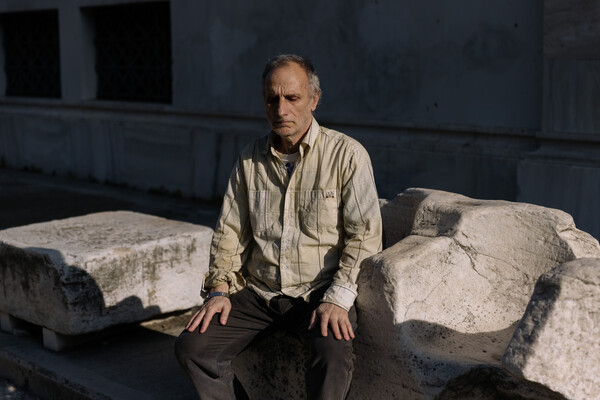 Άρης Ρέτσος: «Αν η καλλιτεχνική μου στάση δεν είναι κατεξοχήν πολιτική ...