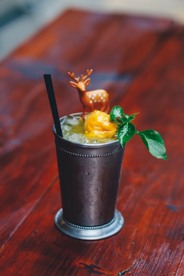 Rudolf Cocktail Bart: To νέο all day στέκι στο Παγκράτι | LiFO