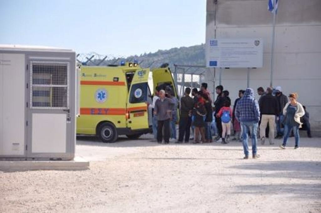 Επεισόδια στο hot spot της ΒΙΑΛ στη Χίο | LiFO