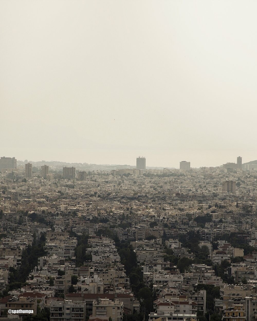 O Andrew Spyrou καταλαμβάνει την Atopos και εξερευνά τους ήχους της ...