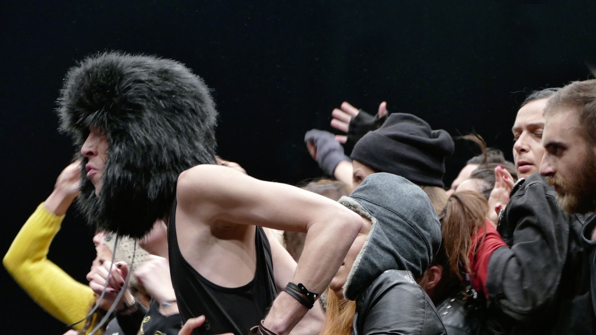 Μνήμες Δεκέμβρη του ’08 «ζωντανεύει» η Αντιστολή στην Πειραιώς 260 | LiFO