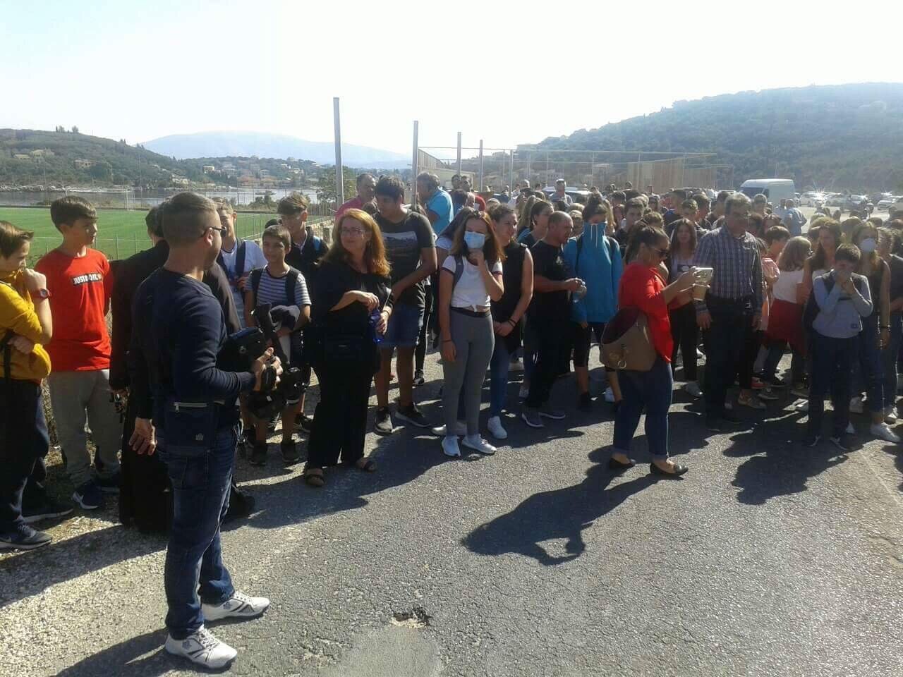 Τα σκουπίδια «έπνιξαν» την Κέρκυρα- Σε απόγνωση οι κάτοικοι του νησιού ...