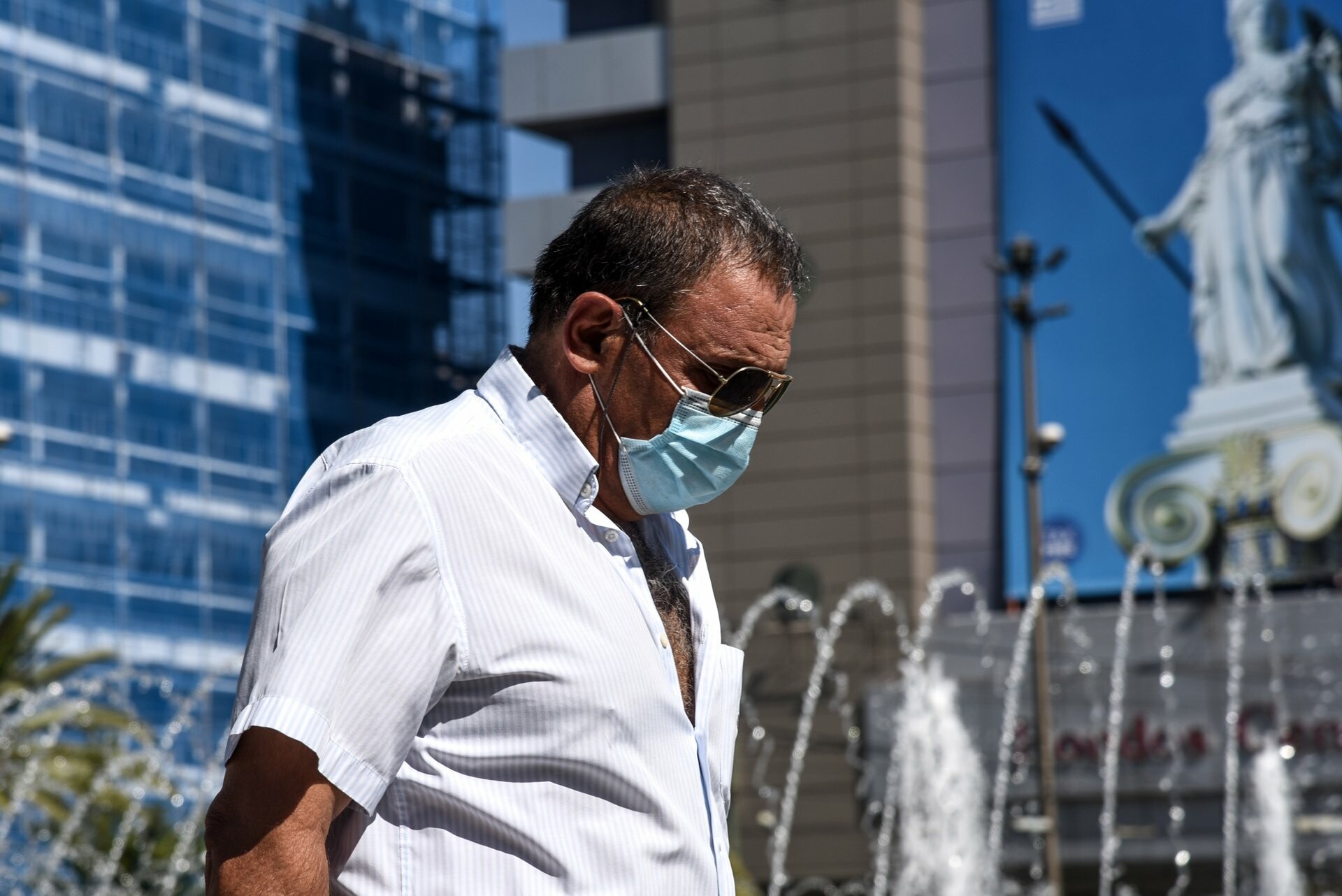 Σύψας: Το μοναδικό μέτρο που αποδίδει είναι το lockdown | LiFO