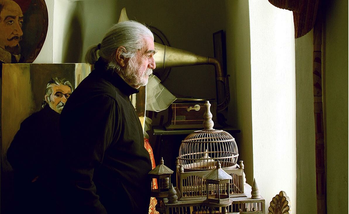 The legendary D. Karolos | LiFO