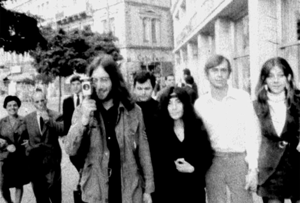 Ο Τζoν Λένον και η Γιόκο Όνο στην Αθήνα το 1969 | LiFO