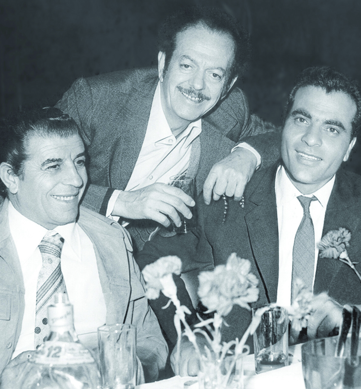 «Στέλιος Καζαντζίδης, Θηρίο ανήμερο»: Το βιβλίο του Θανάση Λάλα για τη ...