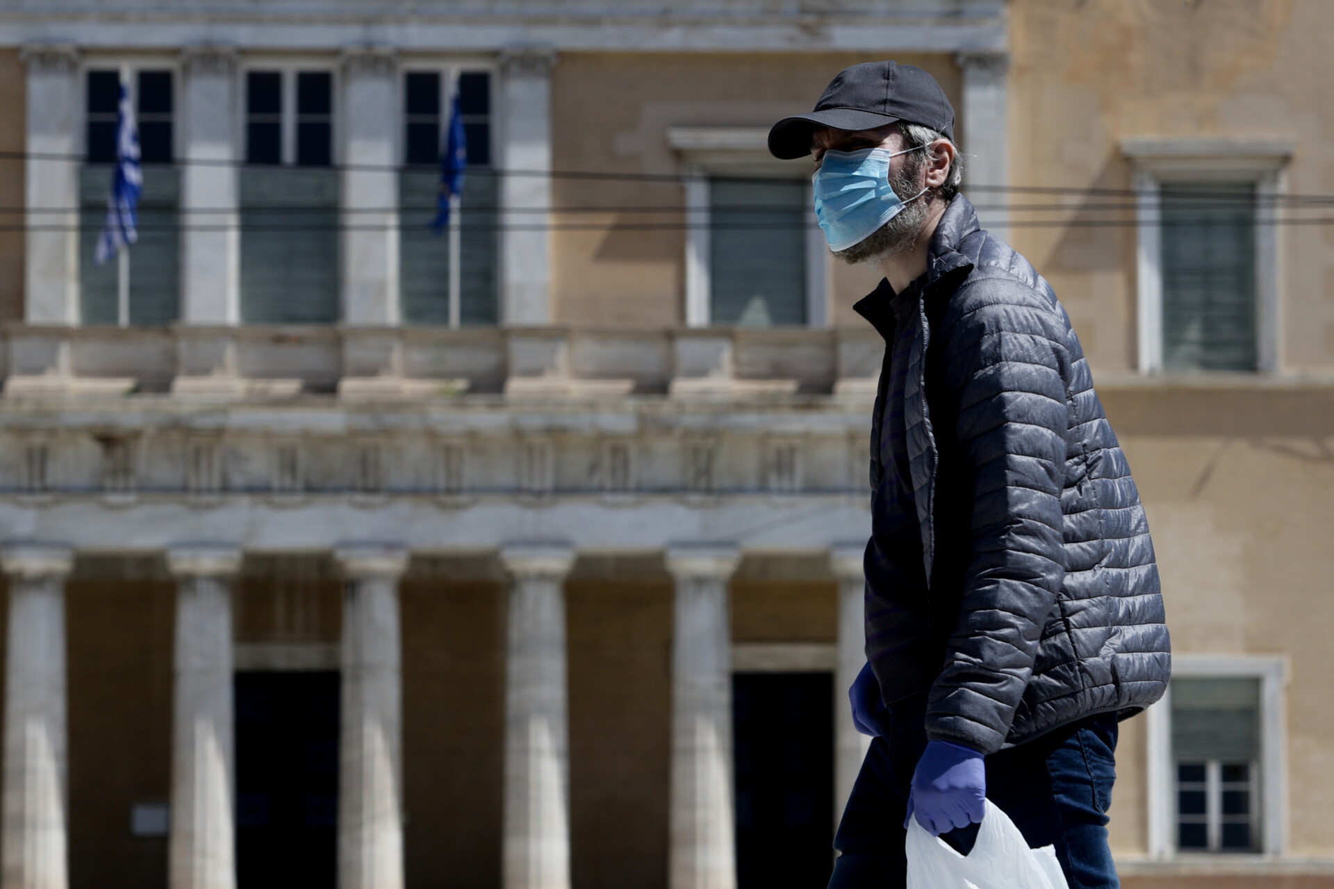 Πέτσας: Δεν αποκλείεται γενικό lockdown σε όλη τη χώρα | LiFO