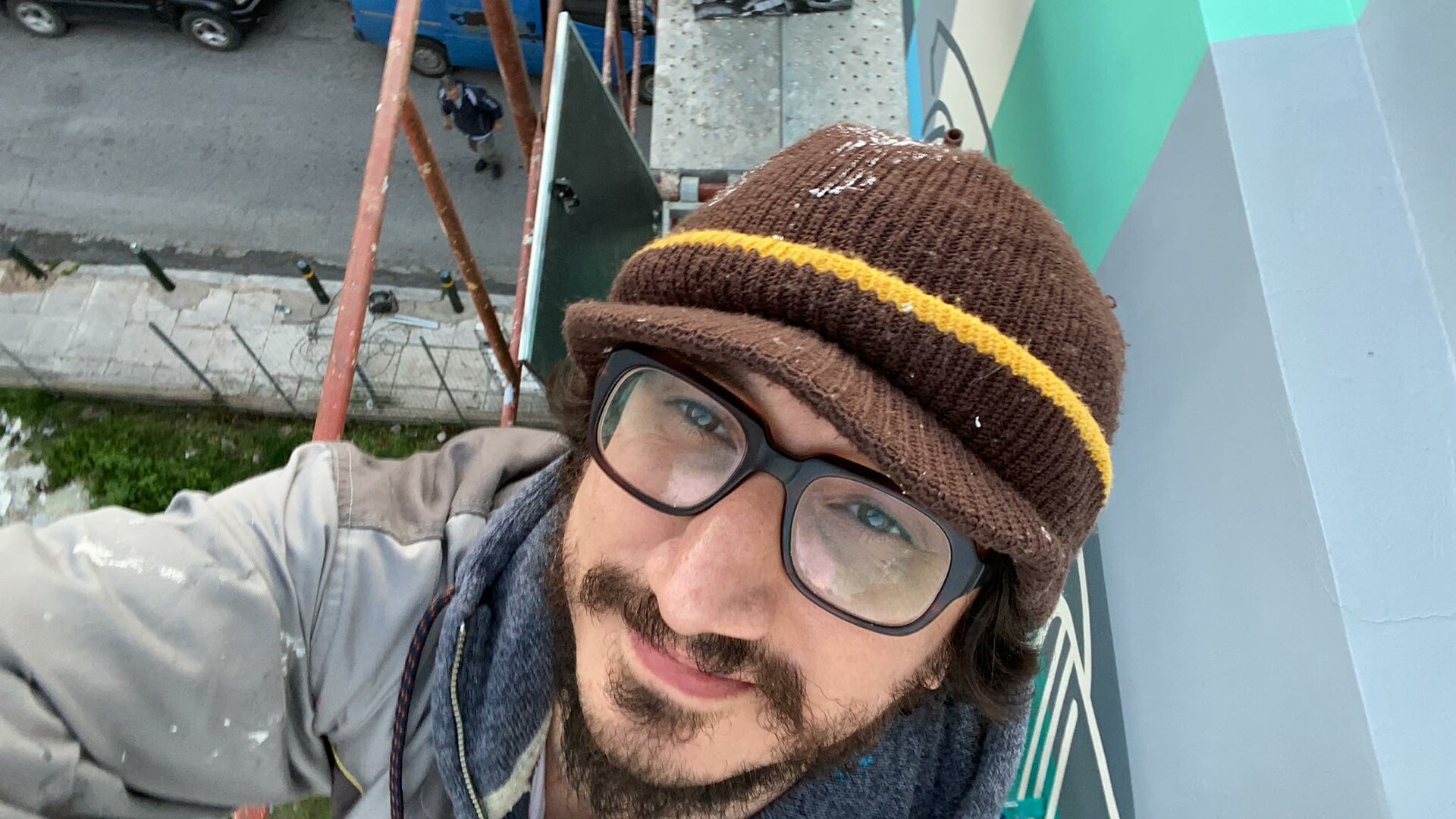 Ο Cacao Rocks μόλις έφτιαξε ένα mural με τον Λόρδο Βύρωνα στου Ψυρρή | LiFO