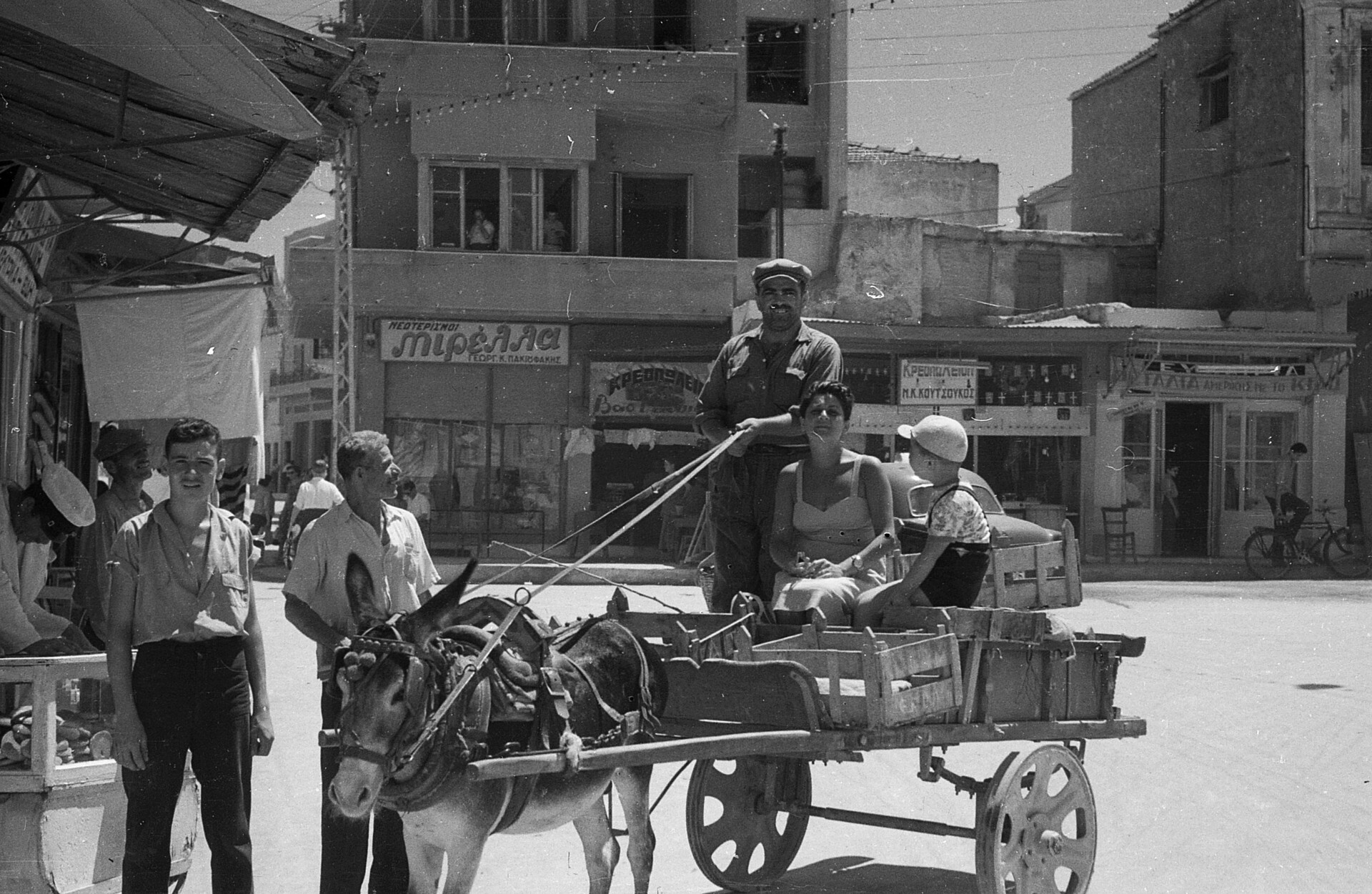 Στην αγορά του Ηρακλείου το 1960 | LiFO