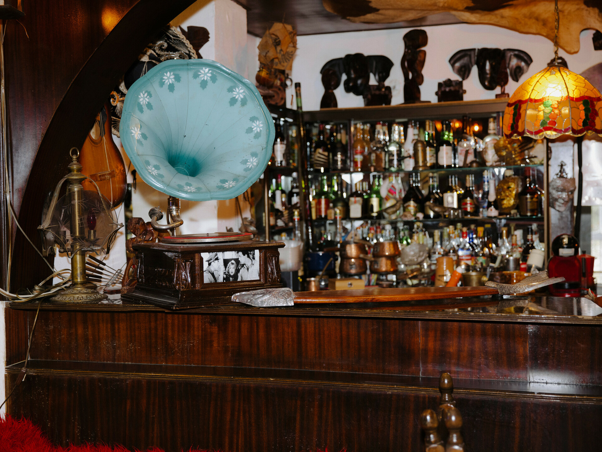 Στον Κορυδαλλό υπάρχει το piano bar που ονειρευόταν ο Δημήτρης του ...