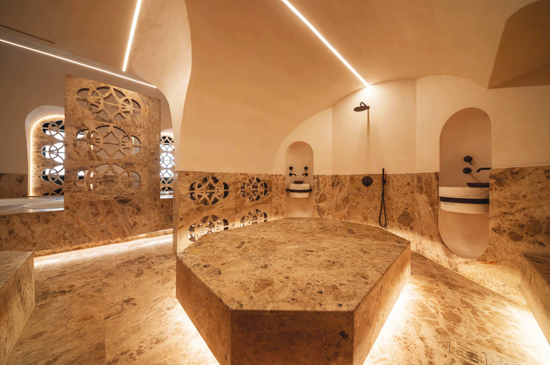 Polis Hammam Polis Loutron: Ένας κόσμος ευεξίας και εξαγνισμού για τον ...