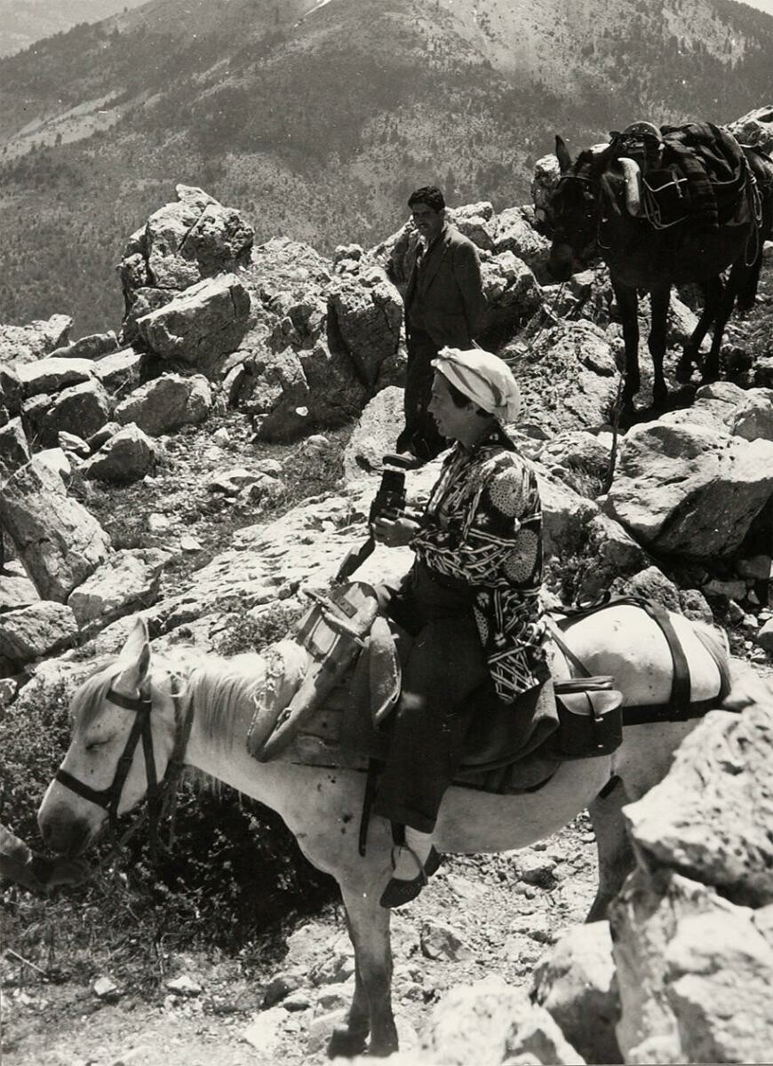 Η Ελλάδα του '50 μέσα από τον φακό της Anna Riwkin-Brick | LiFO