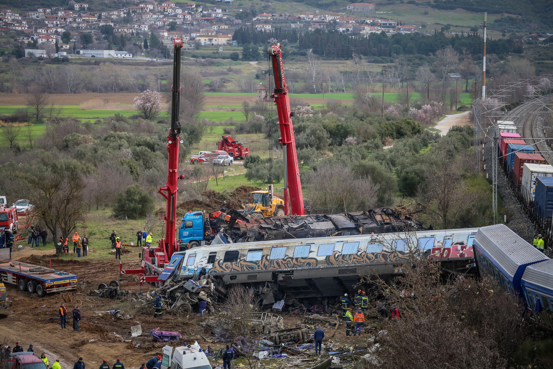 Τέμπη: Τι ισχυρίστηκε ο συμβασιούχος σταθμάρχης - Σε «ακινησία ...