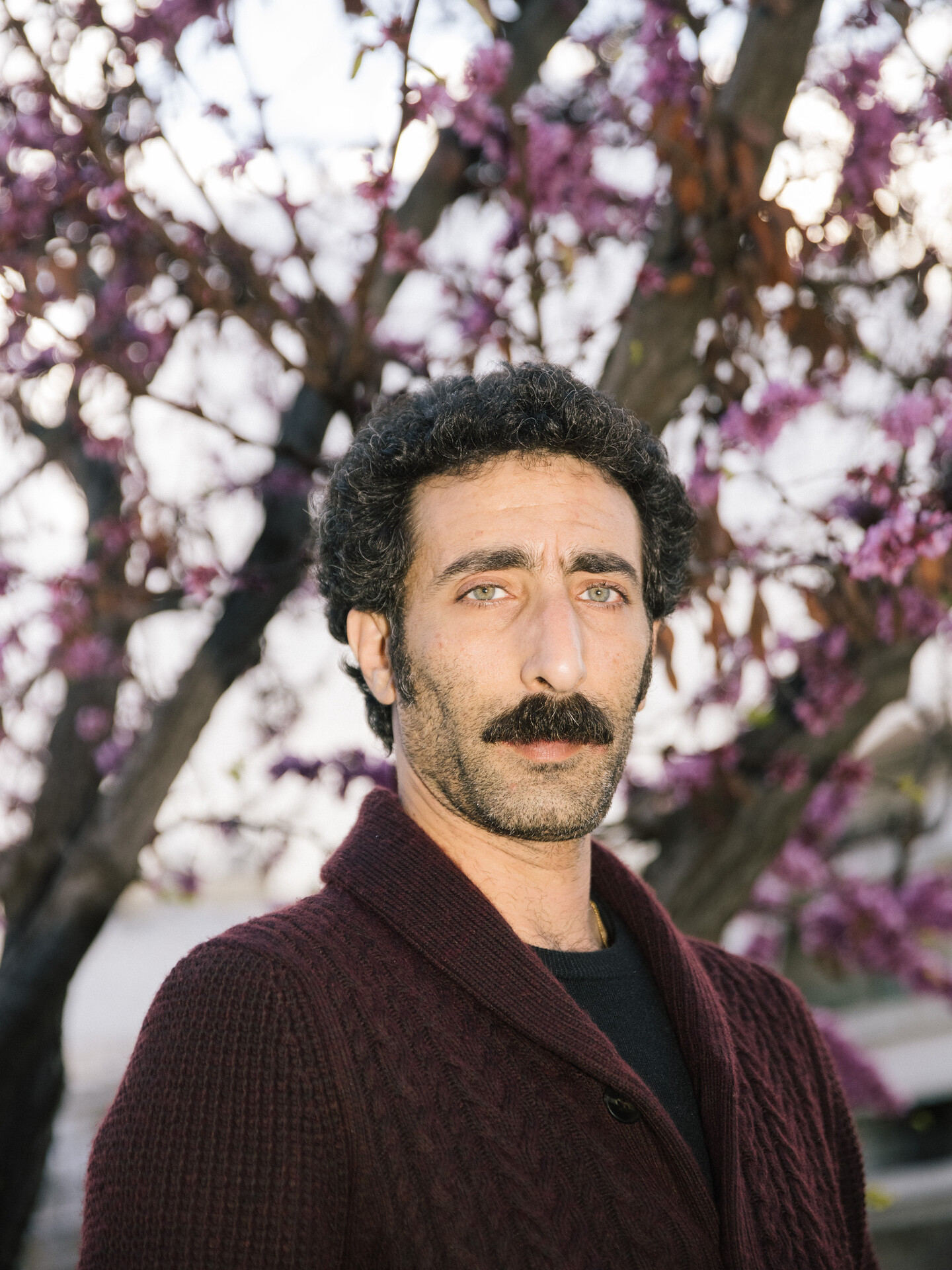 Γιάννης Διονυσίου: «Ο Νταλγκάς κι ο Καζαντζίδης με στοιχειώνουν» | LiFO