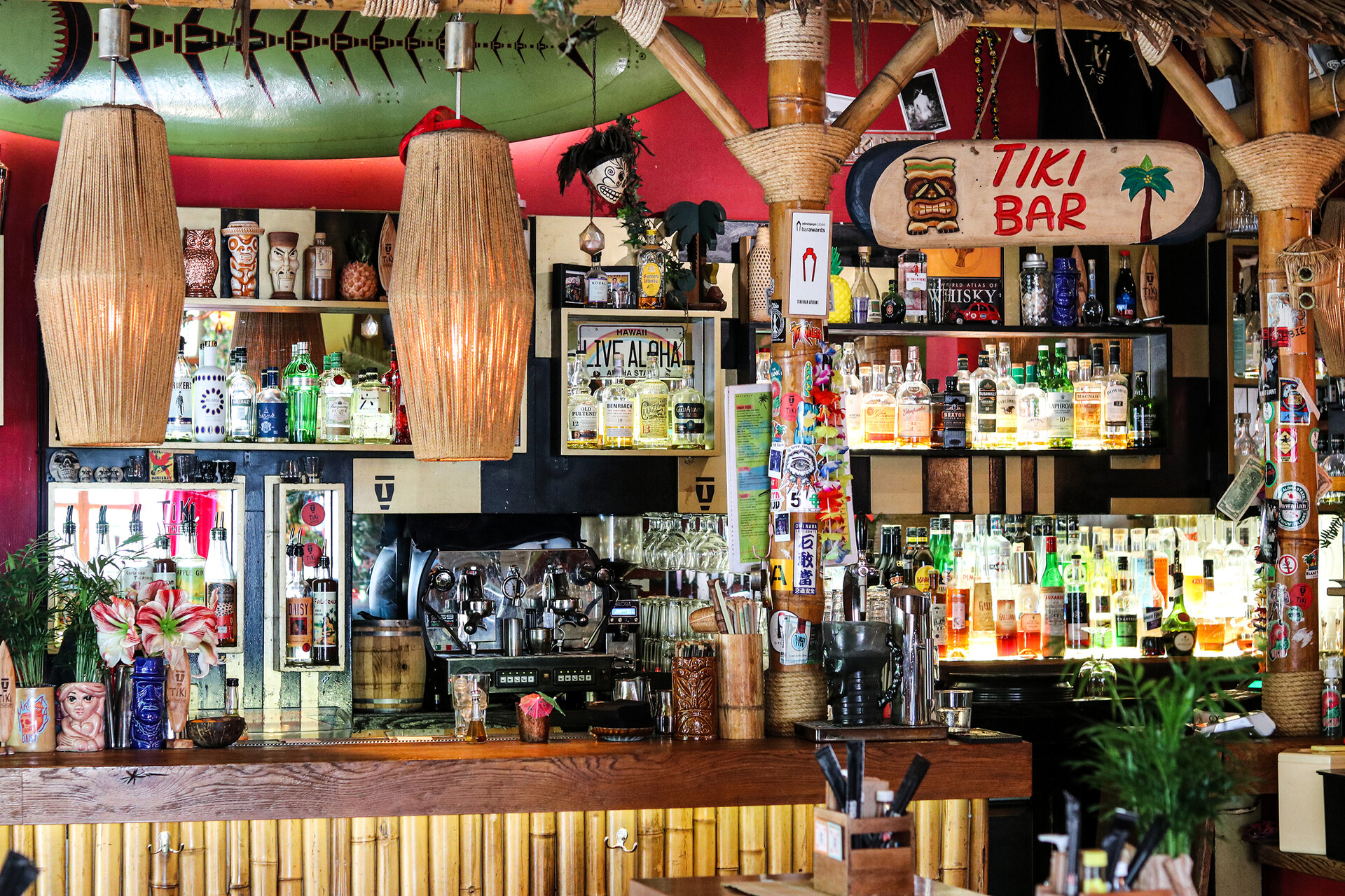 Tiki Bar: Πρωτότυπο brunch στο αγαπημένο μας στέκι που συνδέεται με το ...