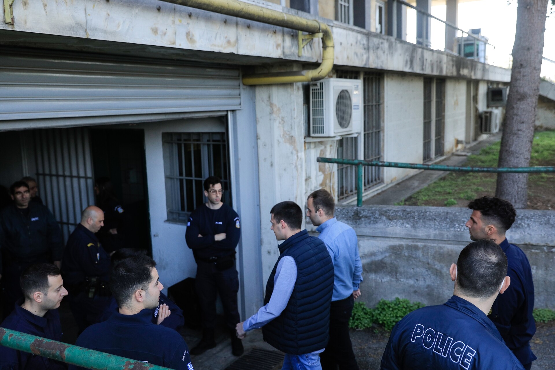 Δίκη Άλκη Καμπανού: «Μακάρι να ήμουν εγώ στη θέση του»- Η ομολογία του ...
