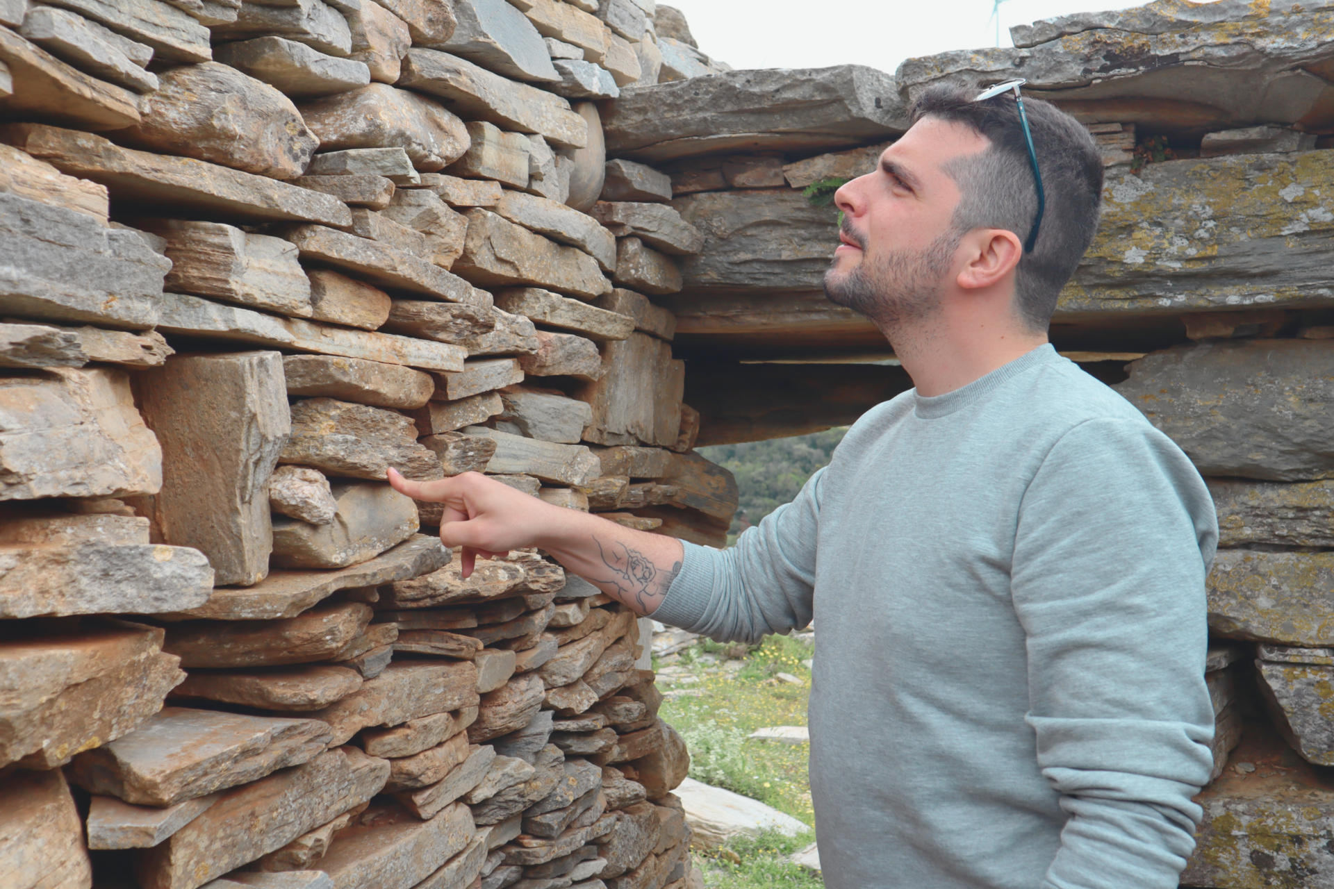 The Mythologist: Μια σελίδα στα social media γεμάτη μύθους από το ...